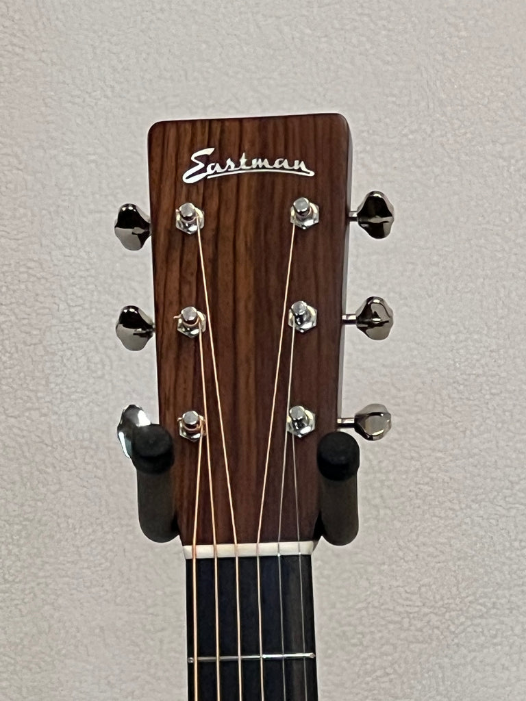 Eastman E20OM Thermo-Cure SN:M2217782 – Strings & Things Music LLC